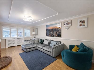 Property details for Winifred Road, Basildon Guide Price £360,000 Sold ...